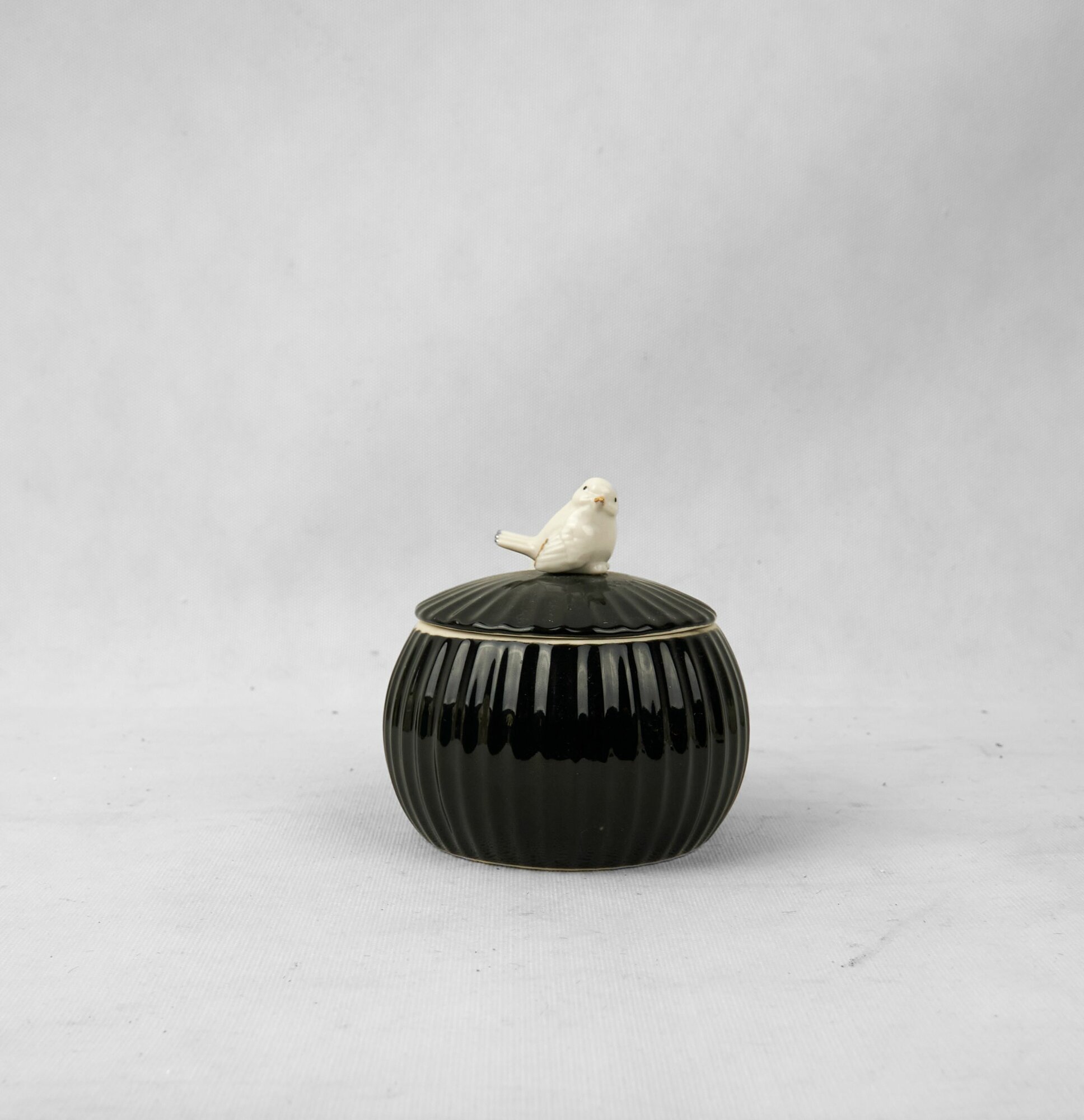 Банка для сыпучих продуктов с птичкой 400 мл, черная, Country Artists