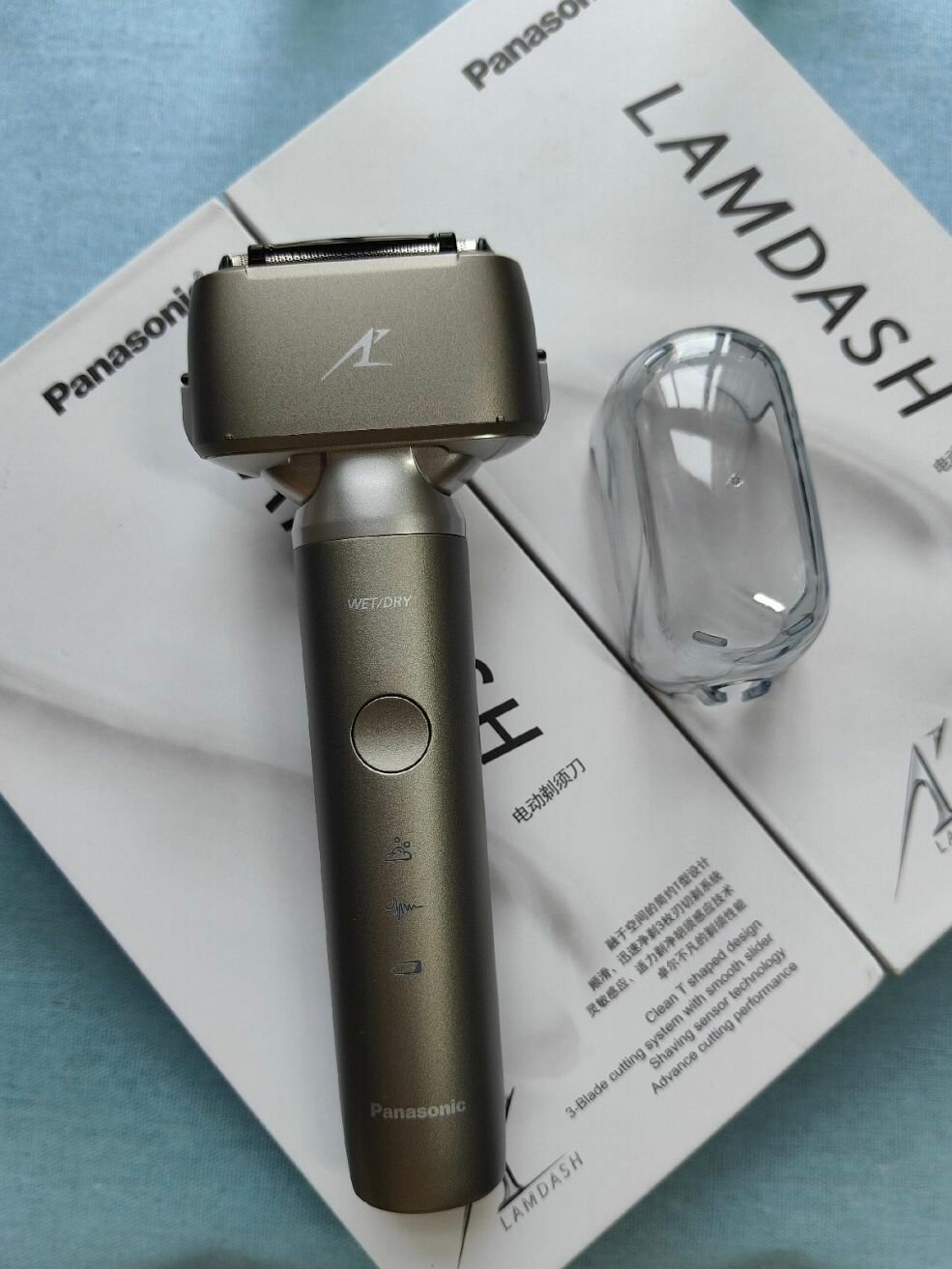 Panasonic Электробритва Panasonic ES-LM36 Золотой