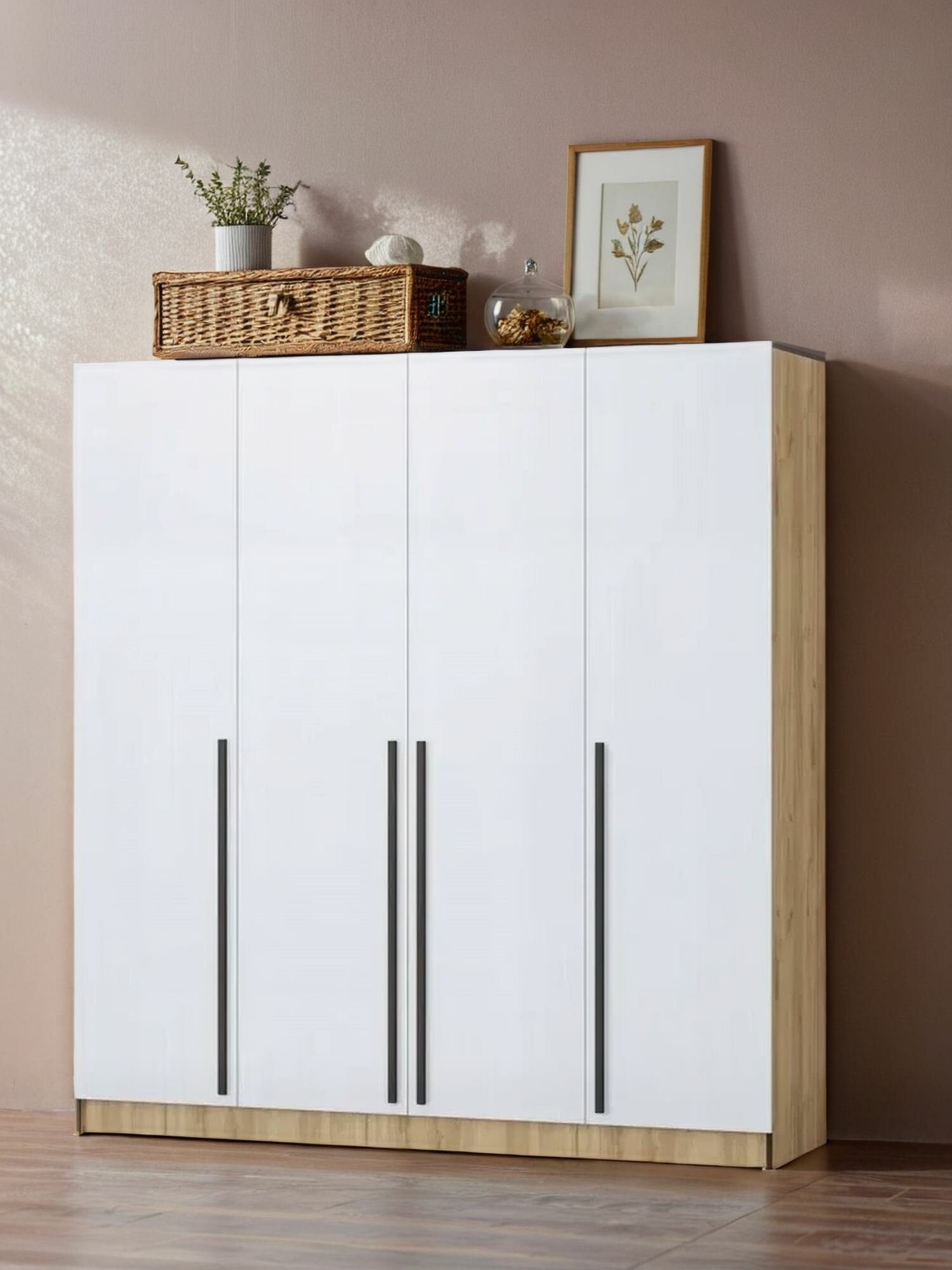 Шкаф для одежды распашной с зеркалом 2,0 "Бастион" Белый древесный/Дуб крафт золотой