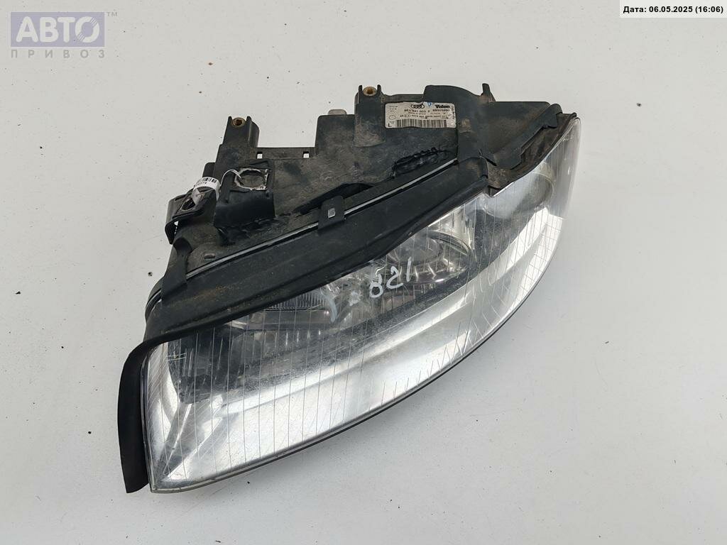 Фара левая Audi A4 B6 (2001-2004)