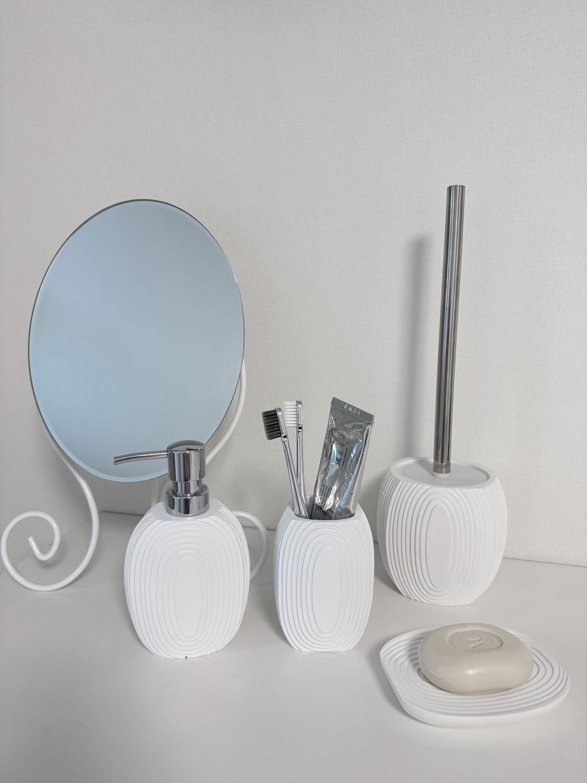 Набор аксессуаров для ванной комнаты, 4 предмета с ершиком, белый