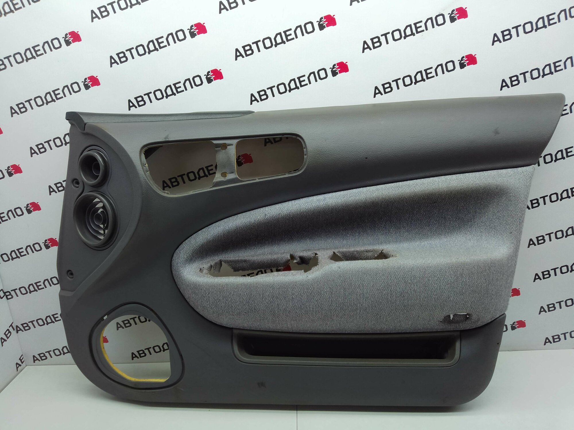 Обшивка двери п/п Mazda Efini MS-8 E-MB5P 1992 г.в