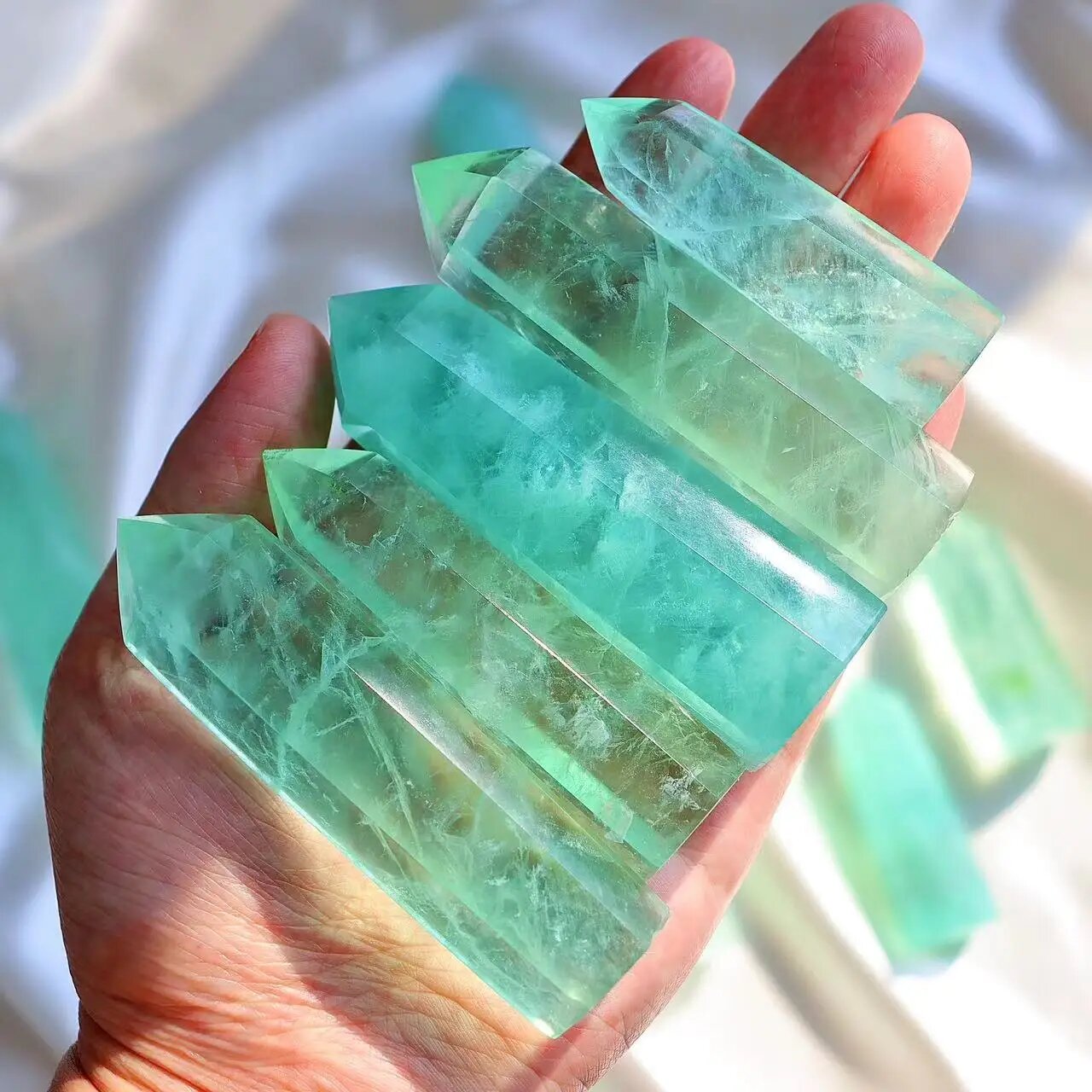 Зеленый флюорит, кристалл для дома 1 pc 100-150g