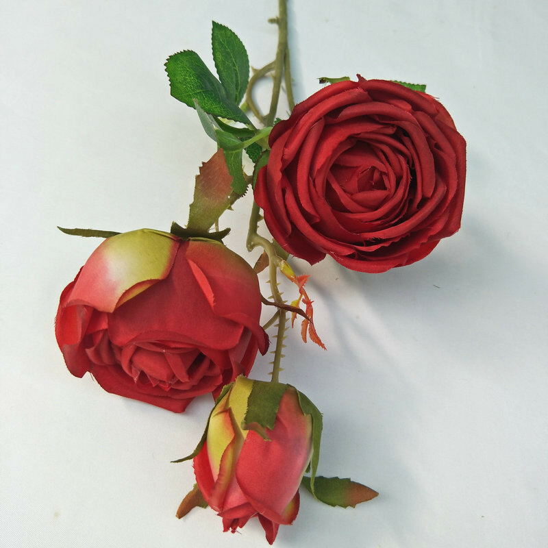 Bouquet iskusstvennykh roz elegantskiy dlya svadby i home stiling red