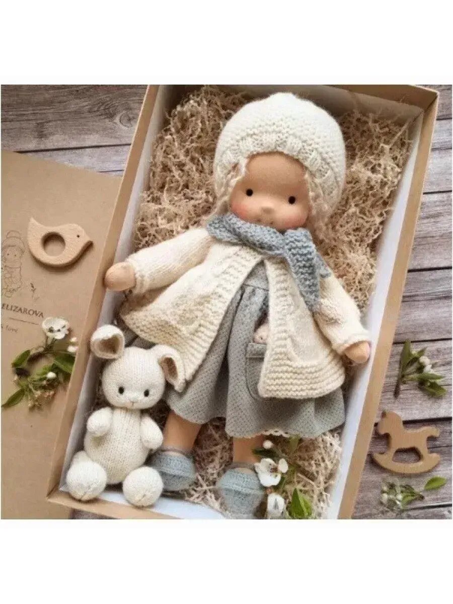 Вальдорфская кукла ручной работы - отличный подарок: Красный