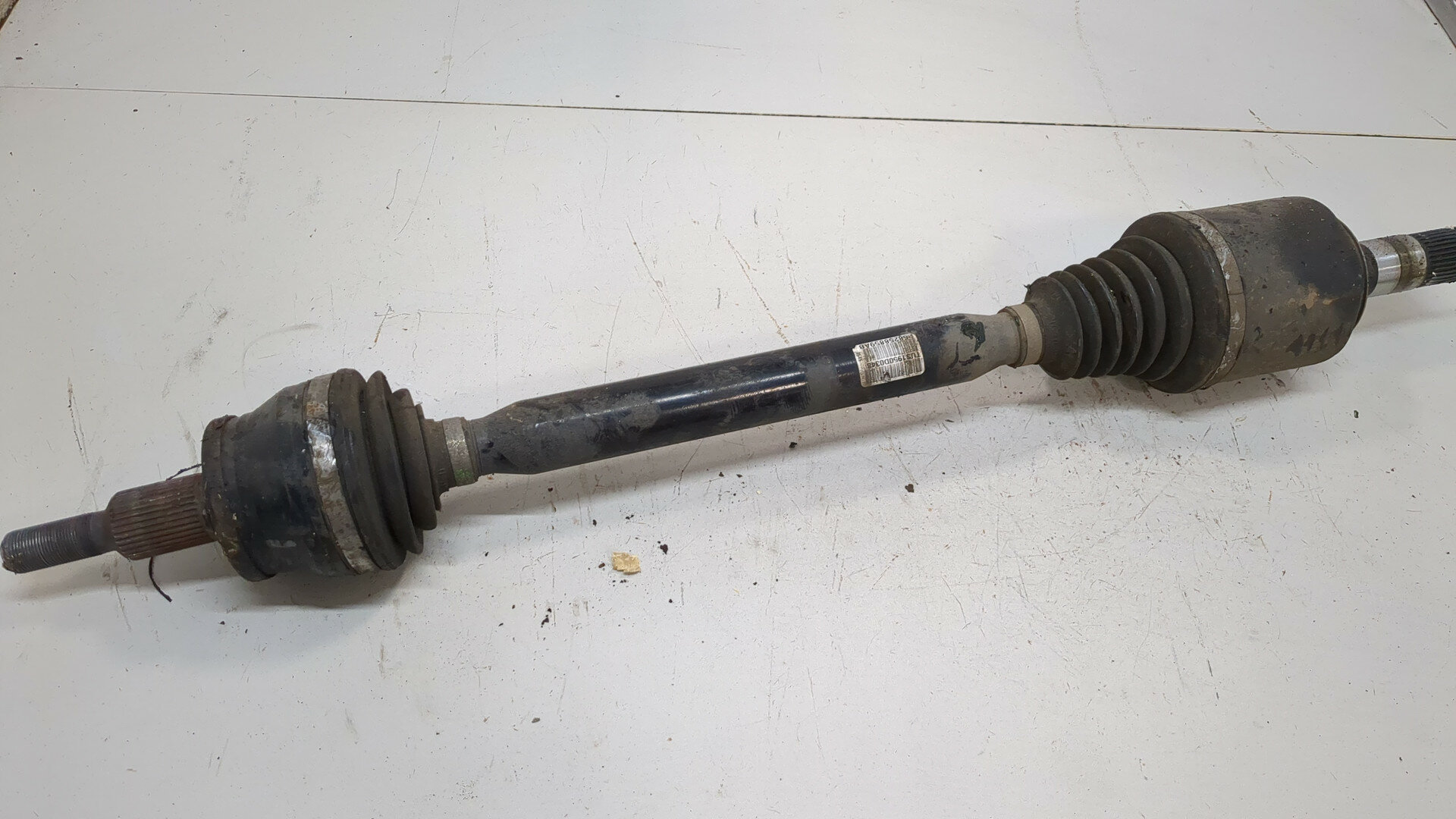 Полуось (вал, шрус) левая задняя Dodge Charger Б/У