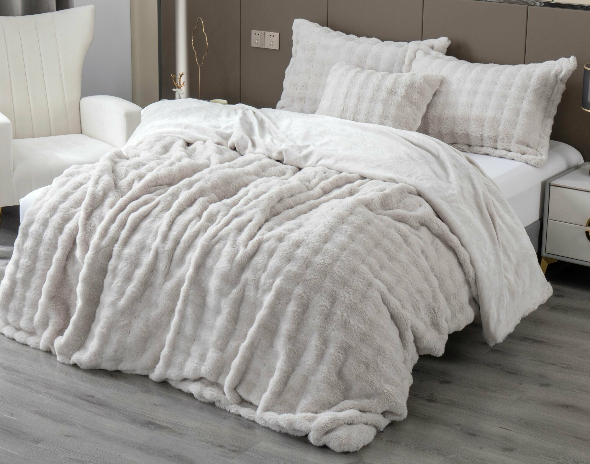 Декоративное покрывало KAZANOV. А Shinshilla buffy