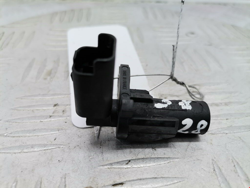 Датчик коленвала Renault Megane 2 8200260327 арт. 2095075