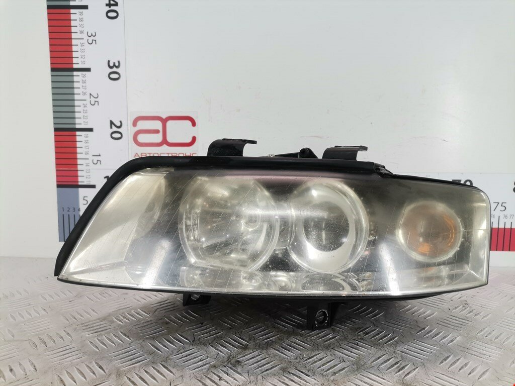 Фара левая Audi A4 B6 8E0941029C арт. 1624611