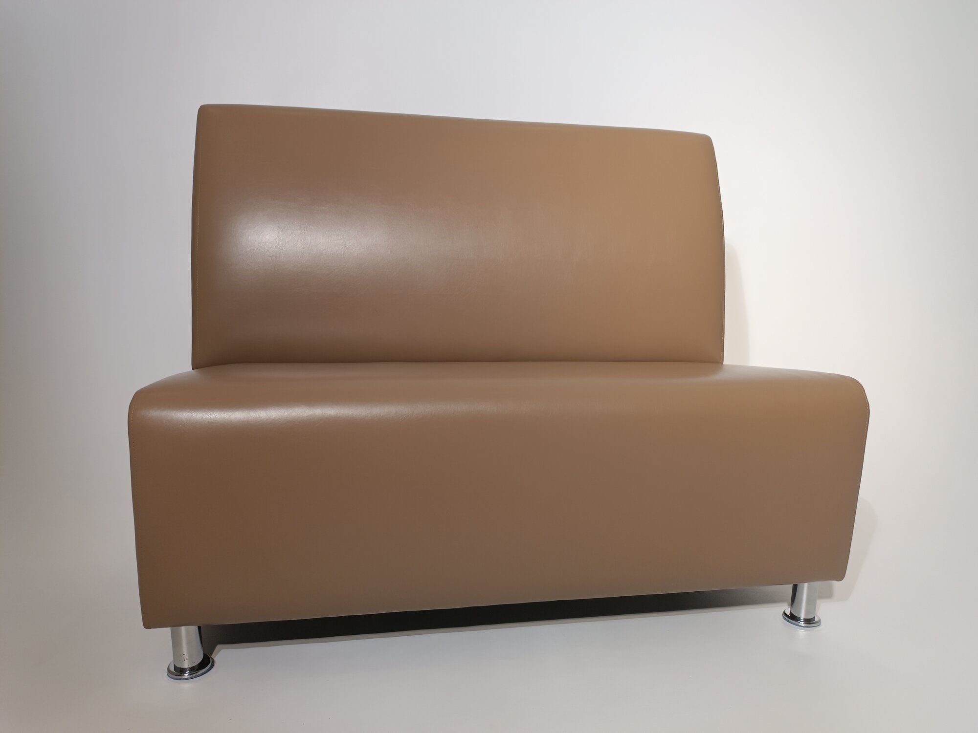 Диван офисный Вегас, механизм Нераскладной, 120х67х100 см, кофе с молоком