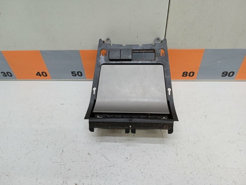 Б/У Фольксваген Гольф 5 Пепельница передняя Volkswagen Golf 2004 5, 1K1 216280 VAG арт. 1K0863475С