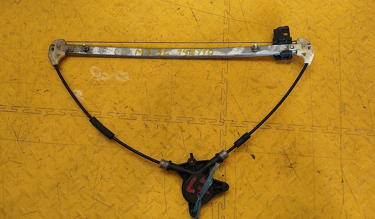 Стеклоподъемник задний левый 3 (BK) Mazda BP4K73590D