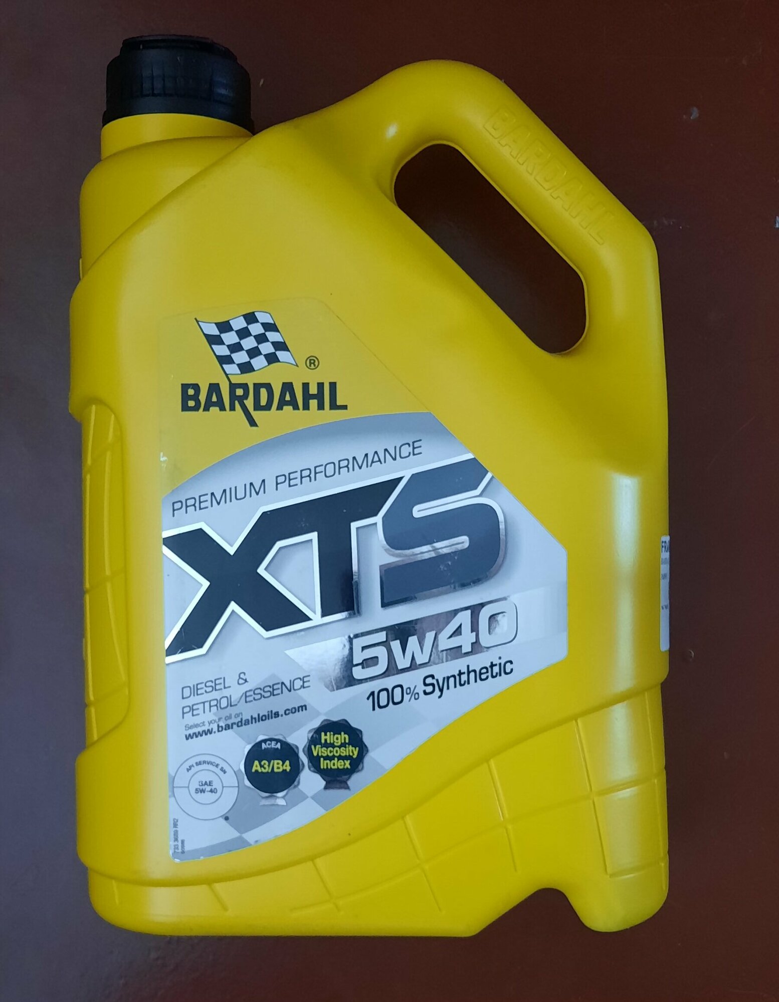 Синтетическое моторное масло Bardahl XTS 5W-40, 5 литров, 1 шт.