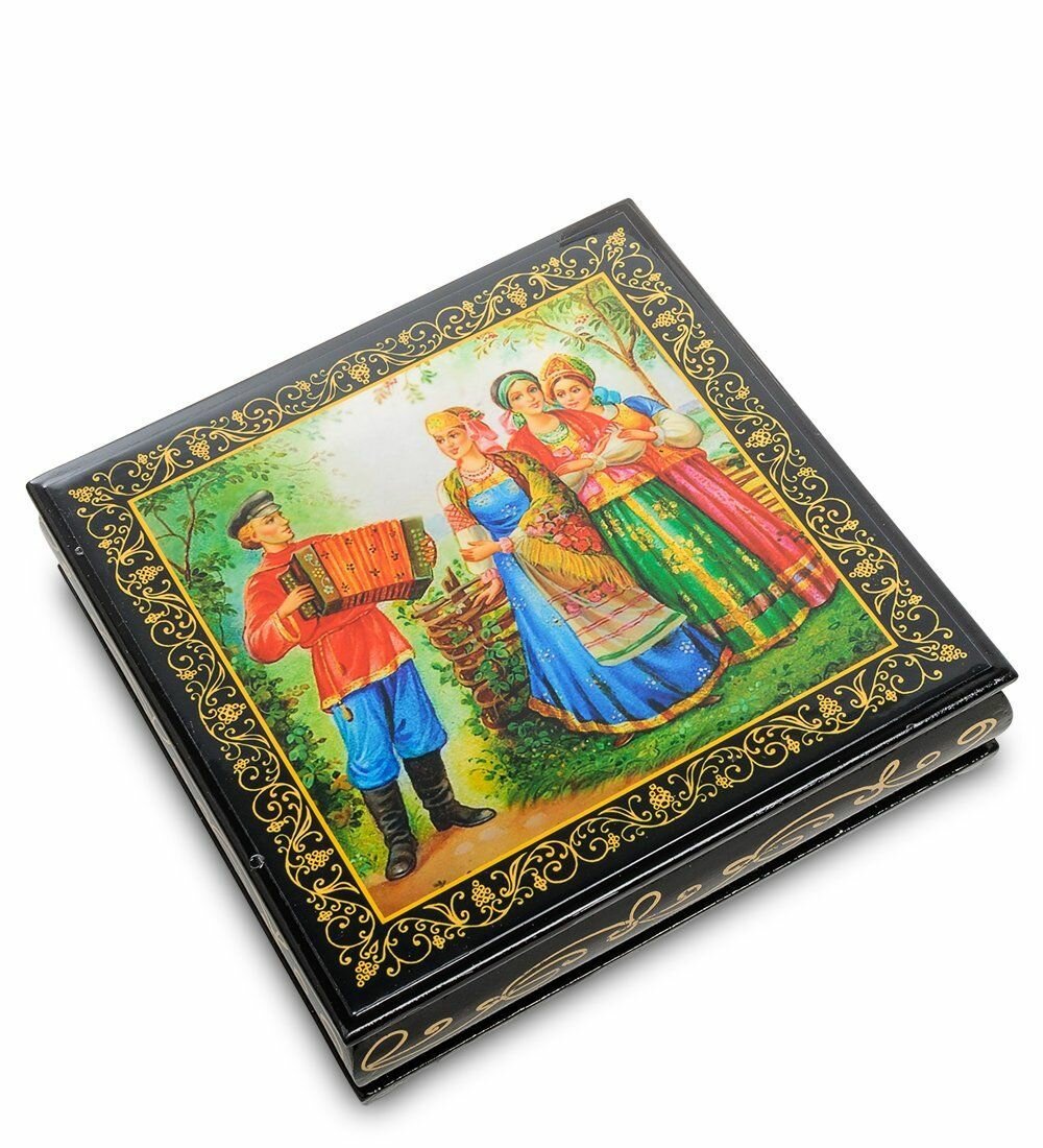 Шкатулка в технике декупаж (16х16х5)