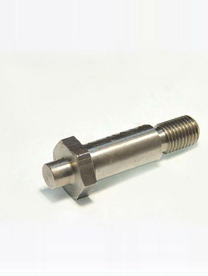 Болт М10*15*1,25 спец.(ф19*54) (ось) натяжителя цепи 2101-1006098