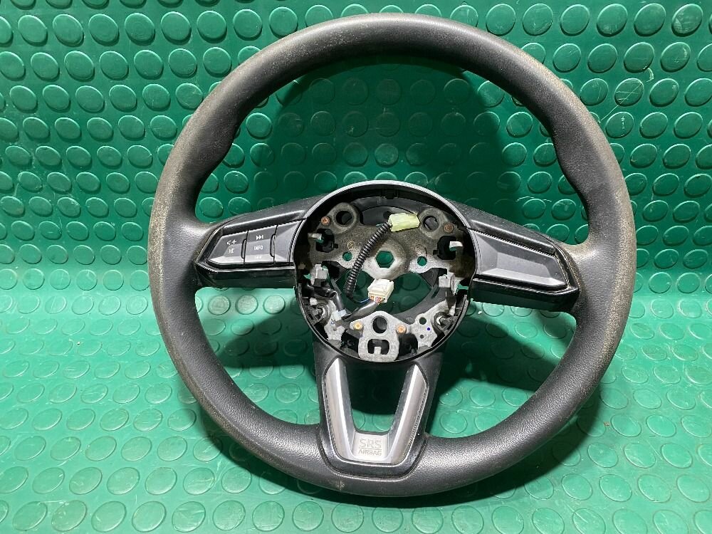 Рулевое колесо Mazda CX-5 II (2017—2022) B63C32982