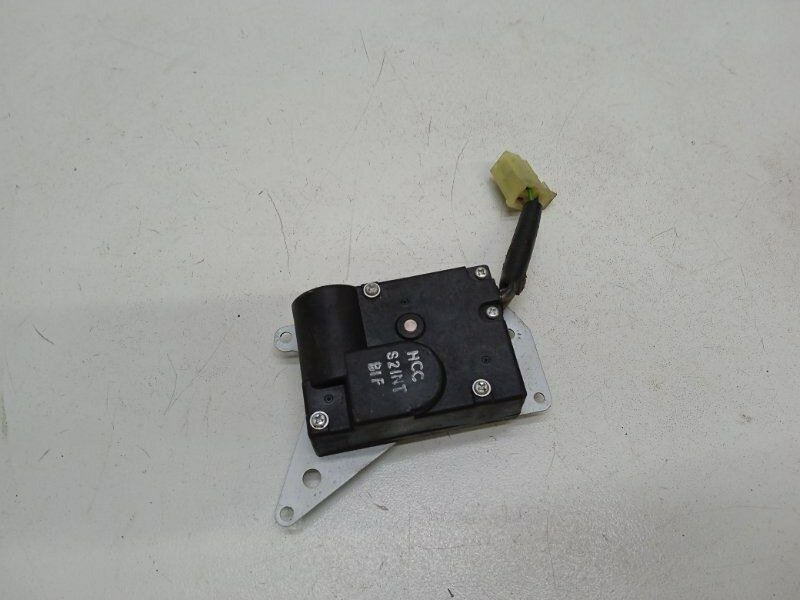 Б/У Киа Спектра Моторчик заслонки отопителя Kia Spectra 2001-2011 134158 Hyundai-KIA арт. 0K2A161A45