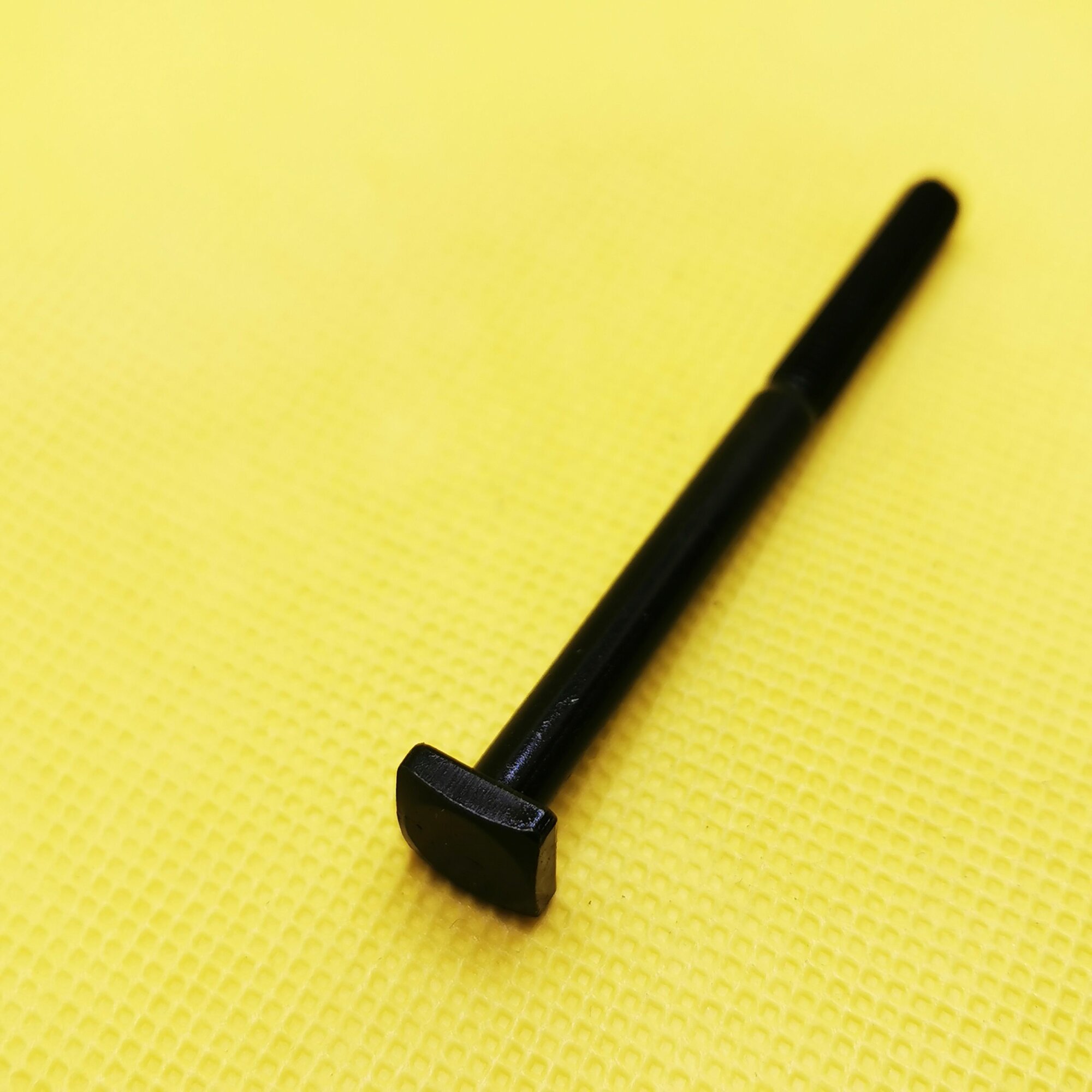 Винт крепления глушителя бензопил STIHL MS170, MS180, MS210, MS230, MS250 (M5x65) 1300120