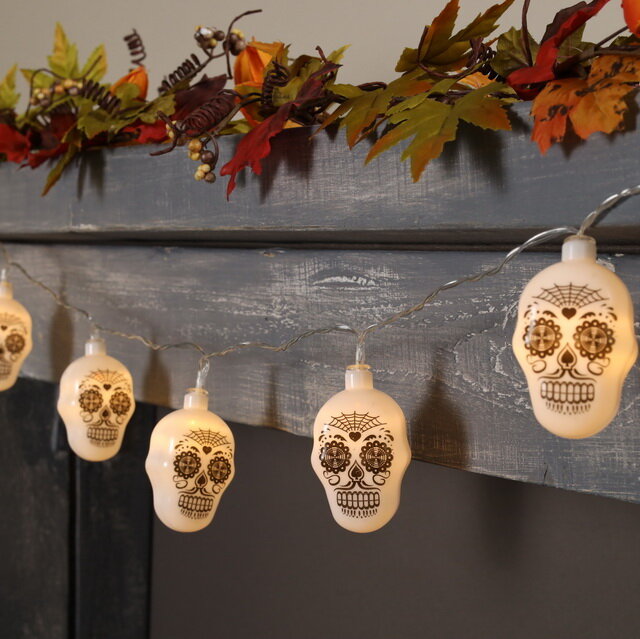 Светодиодная гирлянда на батарейках Хэллоуин - Calaca 1.35 м, 10 теплых белых LED ламп, прозрачный ПВХ, IP20, Koopman, AMZ900010-2