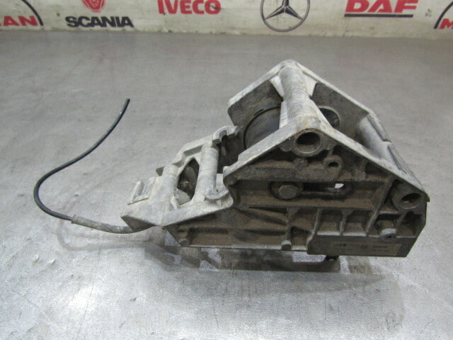 Кронштейн рулевой колонки Iveco Stralis