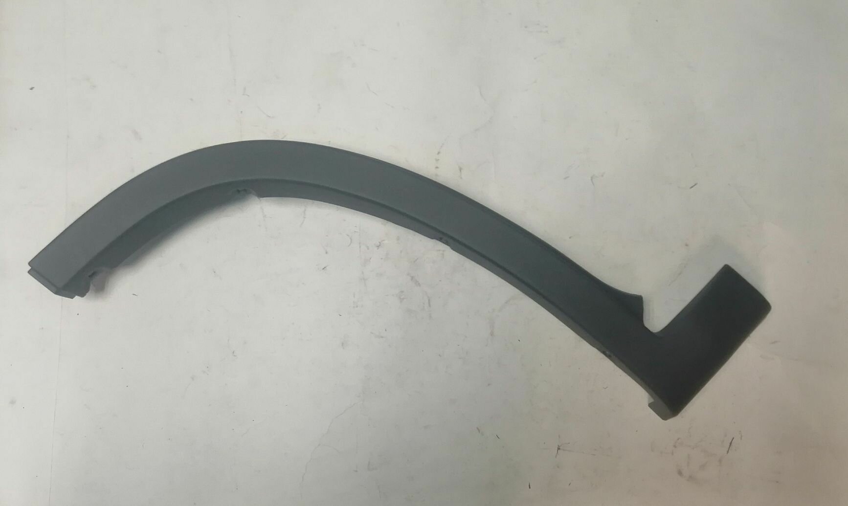 Молдинг арки крыла переднего левого Boxer/Ducato 250/Jumper
