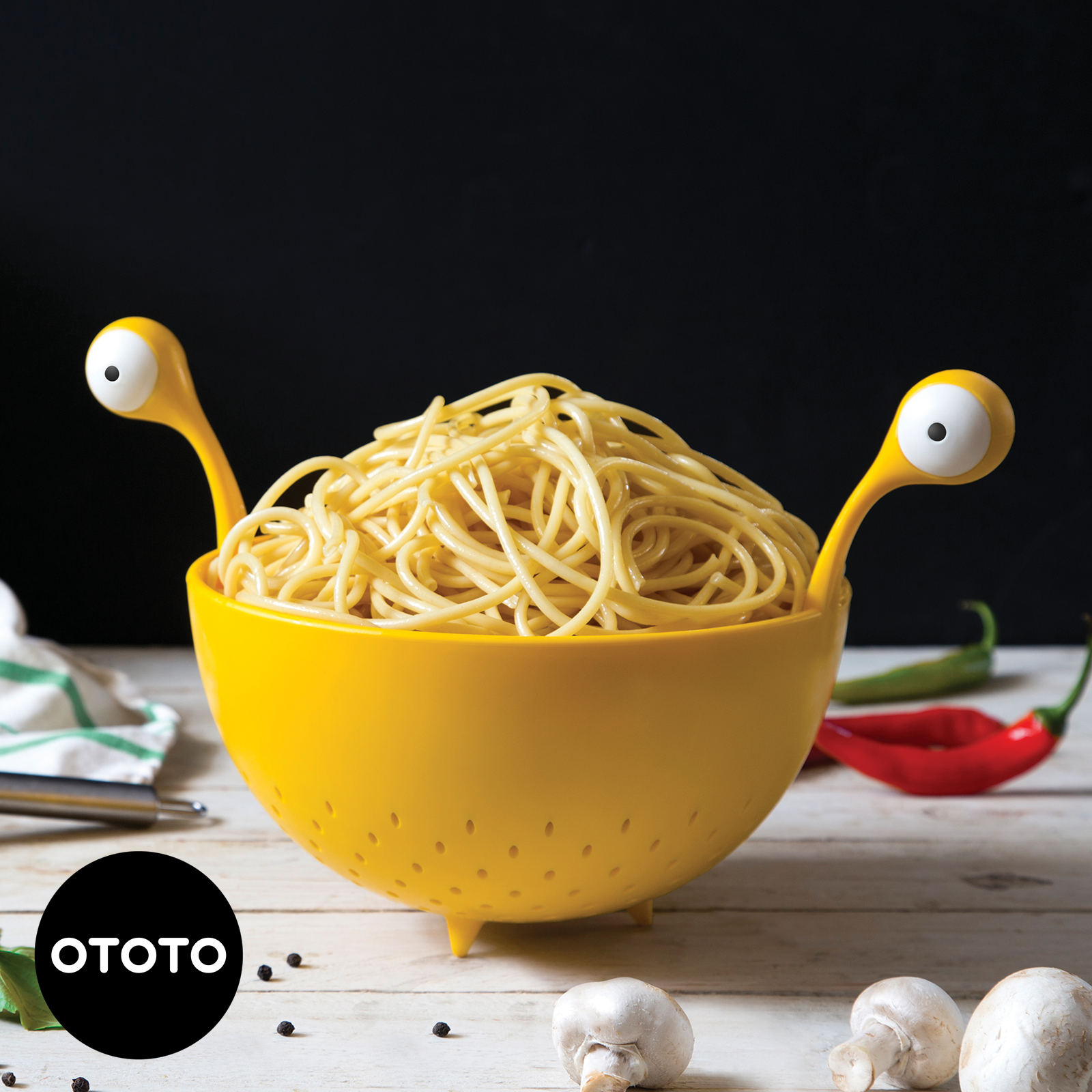 Дуршлаг OTOTO "Spaghetti Monster", мытье в посудомоечной машине