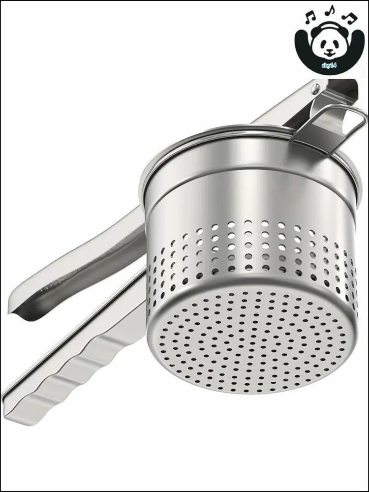 Эксклюзивный ручной пресс для пюре из картофеля и мягких овощей с эргономичной рукояткой, выполненный из нержавеющей стали, обеспечивает долговечность и комфорт при использовании