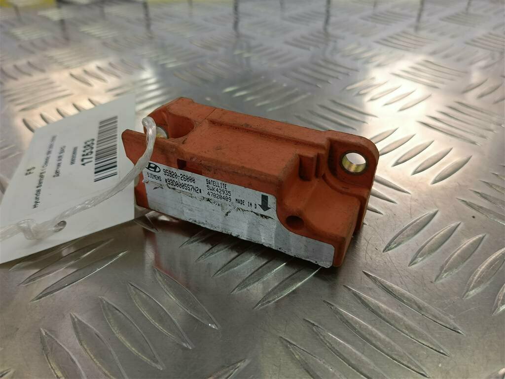 Датчик удара (AIR BAG) Б/У для Hyundai SANTA FE I (2000—2012) 9592026000