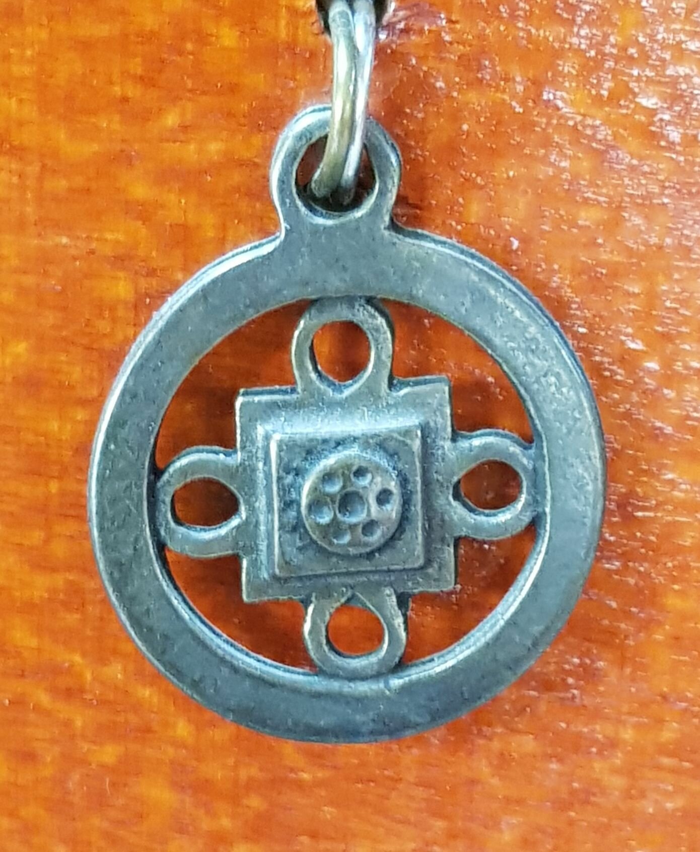 Амулет талисман защитный "Шамбала-Центр Энергии и Ключ к параллельным Мирам" 25х25мм, металлический, 038