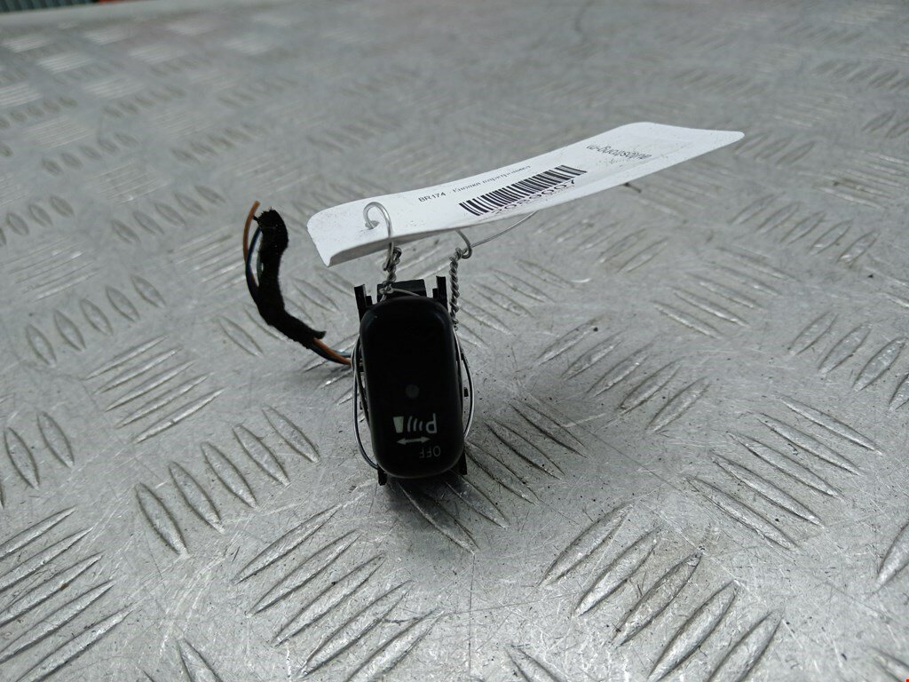 Кнопка парктроника Mercedes CLK-Class (W208) A6680700733 арт. 2089007