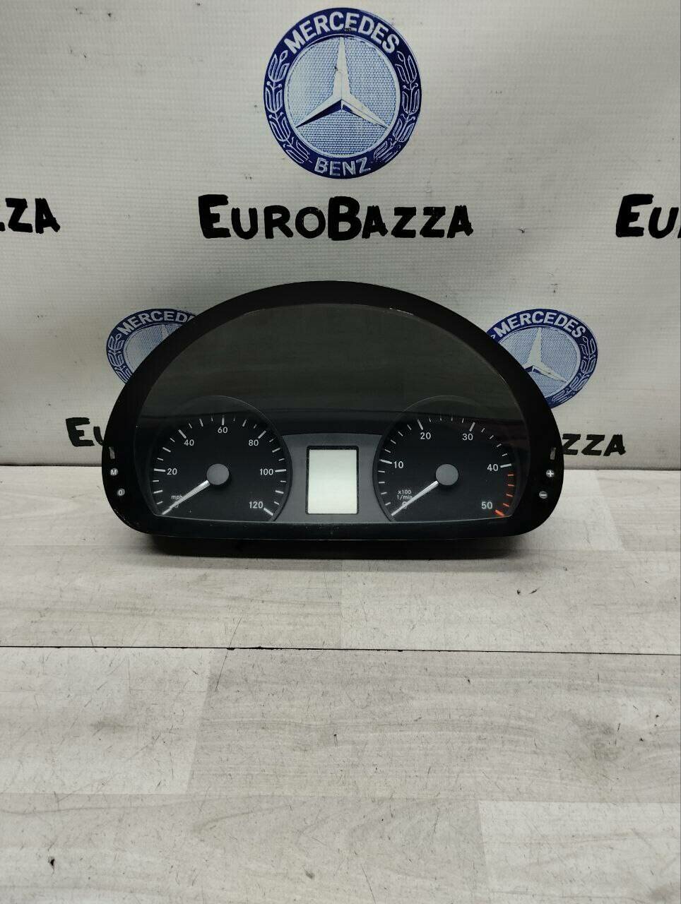 Приборная панель Mercedes W906 Sprinter A9064468421