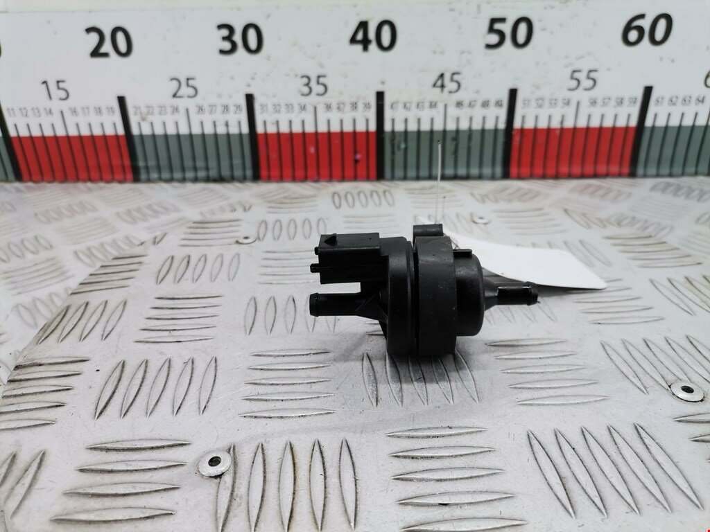 Клапан вентиляции топливного бака Ford Focus 2 1346635 арт. 1855431