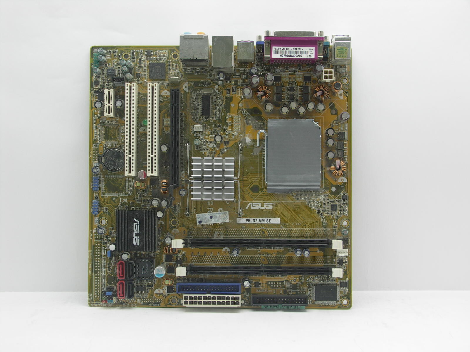 Материнская плата S-775 ASUS P5LD2-VM SE, i945/2xDDR2/SVGA/SATA/Sb/Lan/mATX
