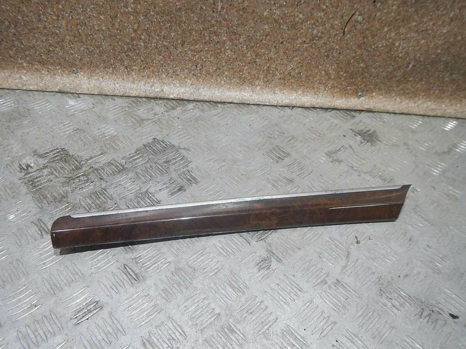 Б/У Накладка декоративная, Audi (Ауди)-Q7 (4L) (05-) AUDI Q7 (4L) (05-15) на заднюю левую обшивку двери Сломано 3 креплен...