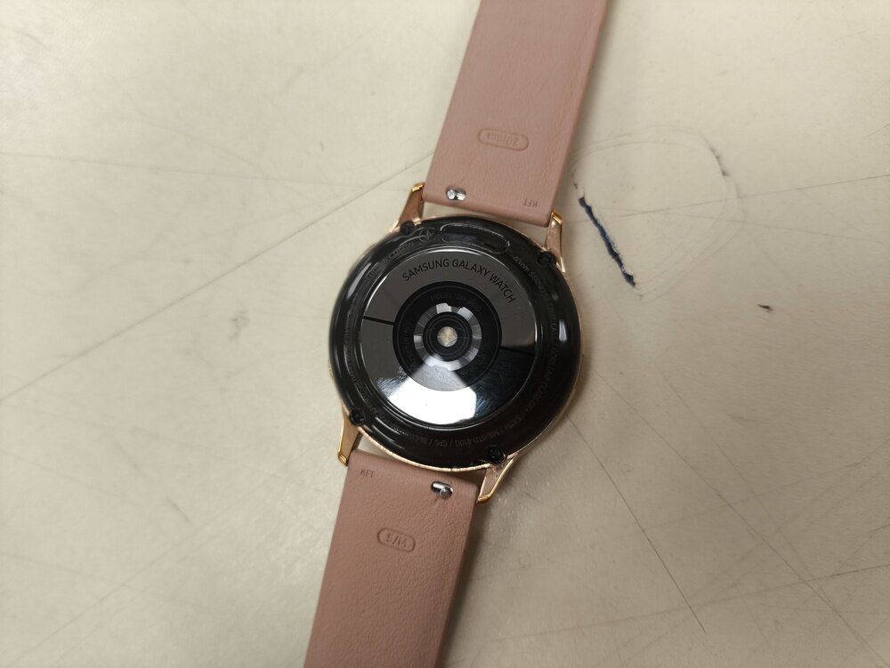 Смарт-часы Samsung Galaxy Watch Active2 40мм 1.2" Super AMOLED розовое золото (SM-R830NZDASER), б/у, уценка