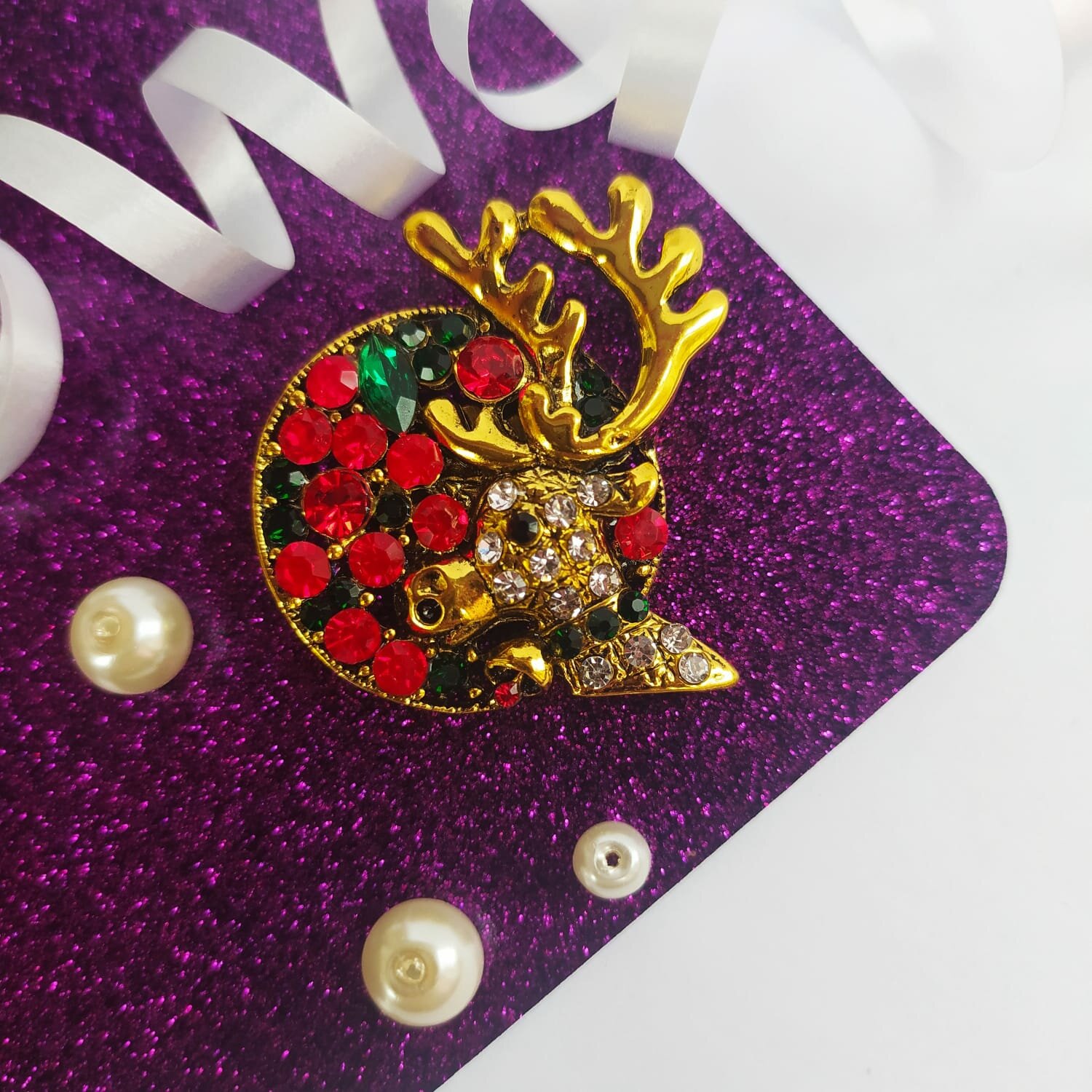 Брошь, стразы