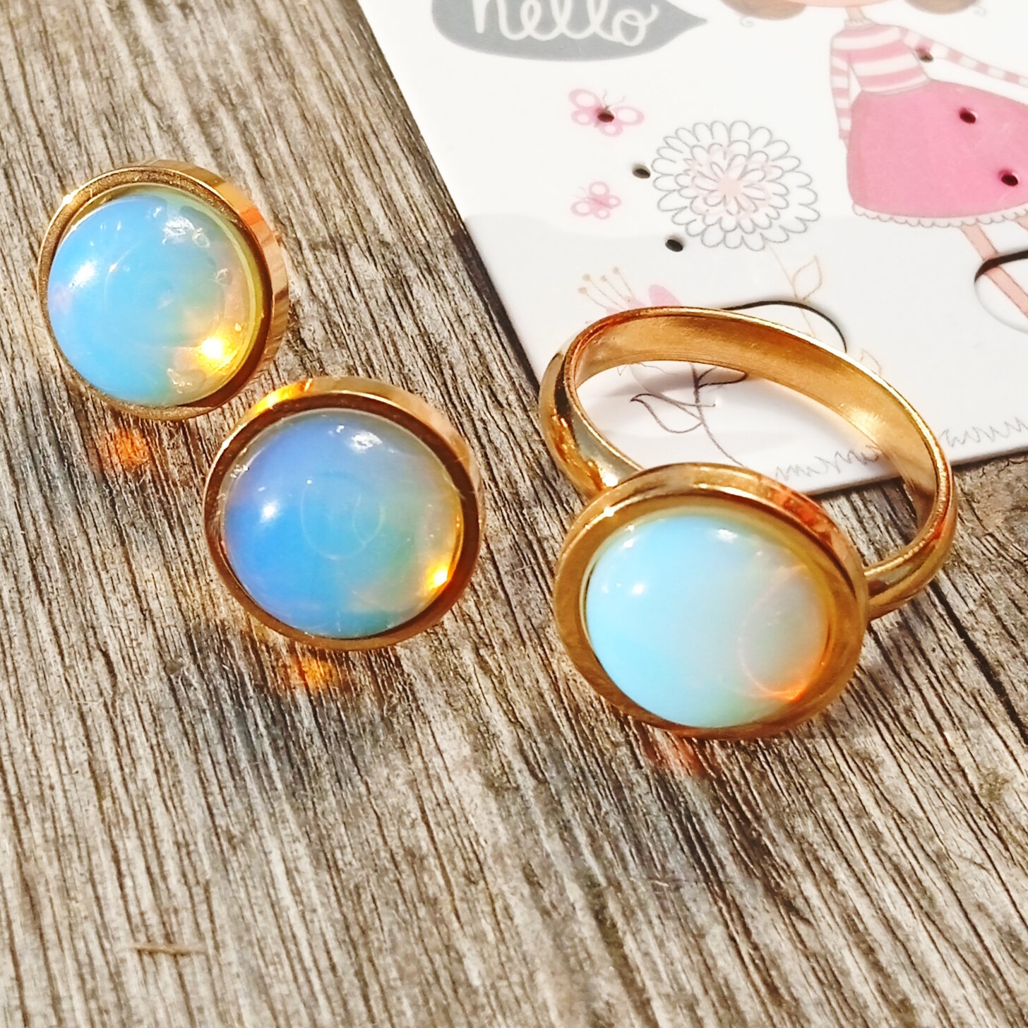 Комплект бижутерии: серьги, кольцо, опал