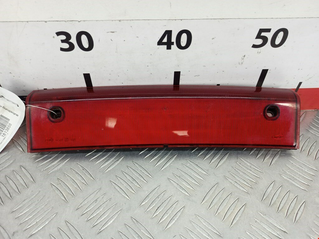 Фонарь дополнительный тормозной (стоп-сигнал) Ford C-MAX 1 3M5113A613AA арт. 1813858