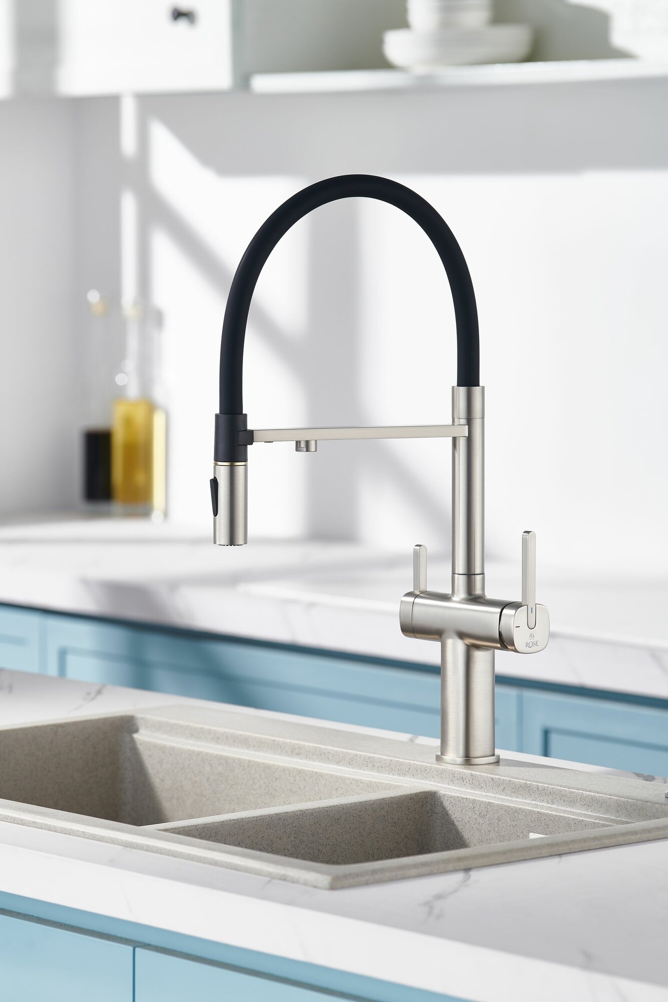 Смеситель для кухни с гибким изливом и подключением фильтра Rose