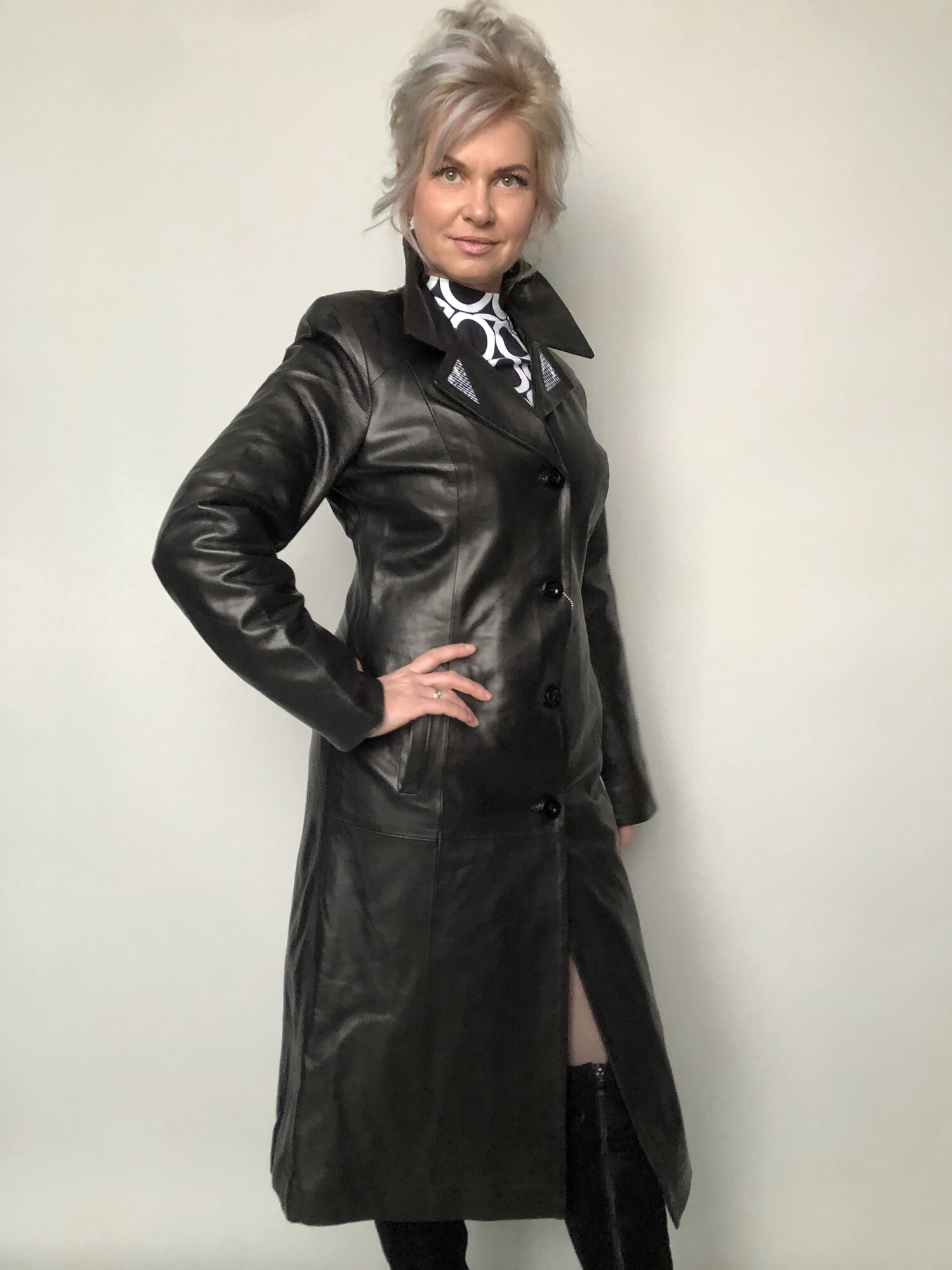 Женский плащ тм VALENTINI натуральная кожа дл.105 см р.44-46 /12132/