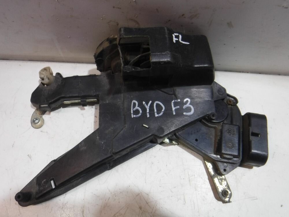 Замок двери передней левой Byd F3