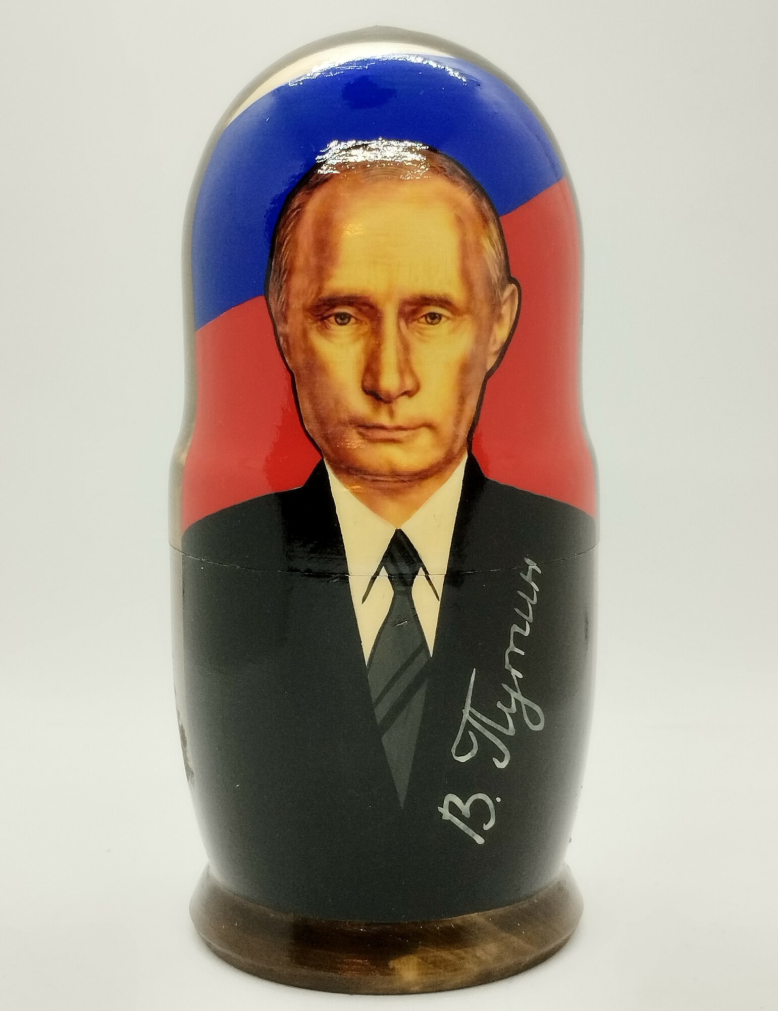 Матрешка 5 мест большая "президенты",(анфас)