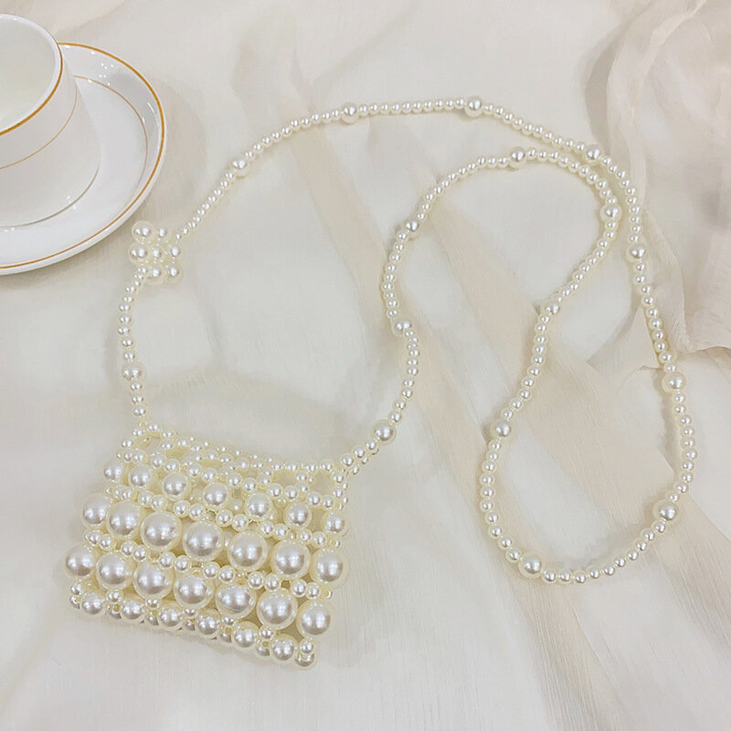 Сумка-мессенджер "Жемчужная", ручная работа, вышивка бисером, антиперламутровый цвет