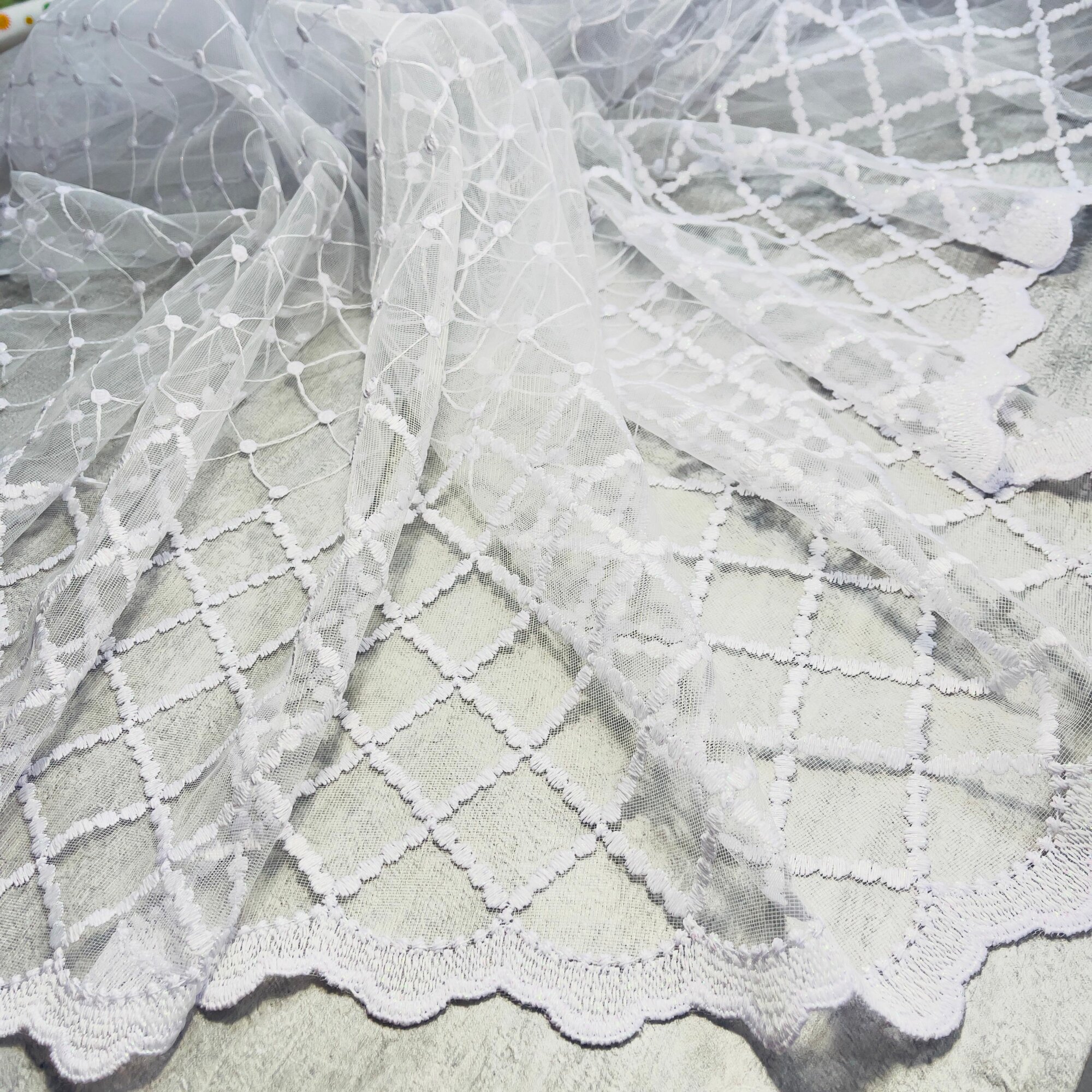 Ткань Сетка с глиттером. Высота 280см. На метраж. Турция.