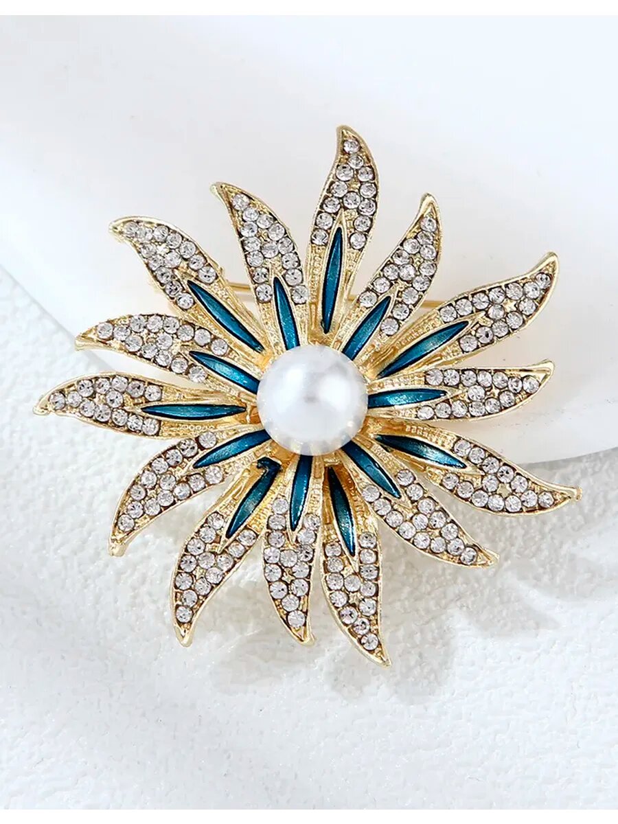 Брошь, стразы