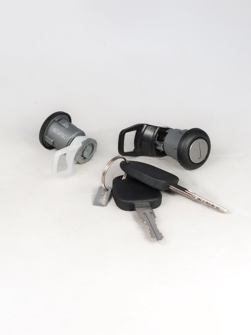 Личинка замка передней двери Raon CYC-041