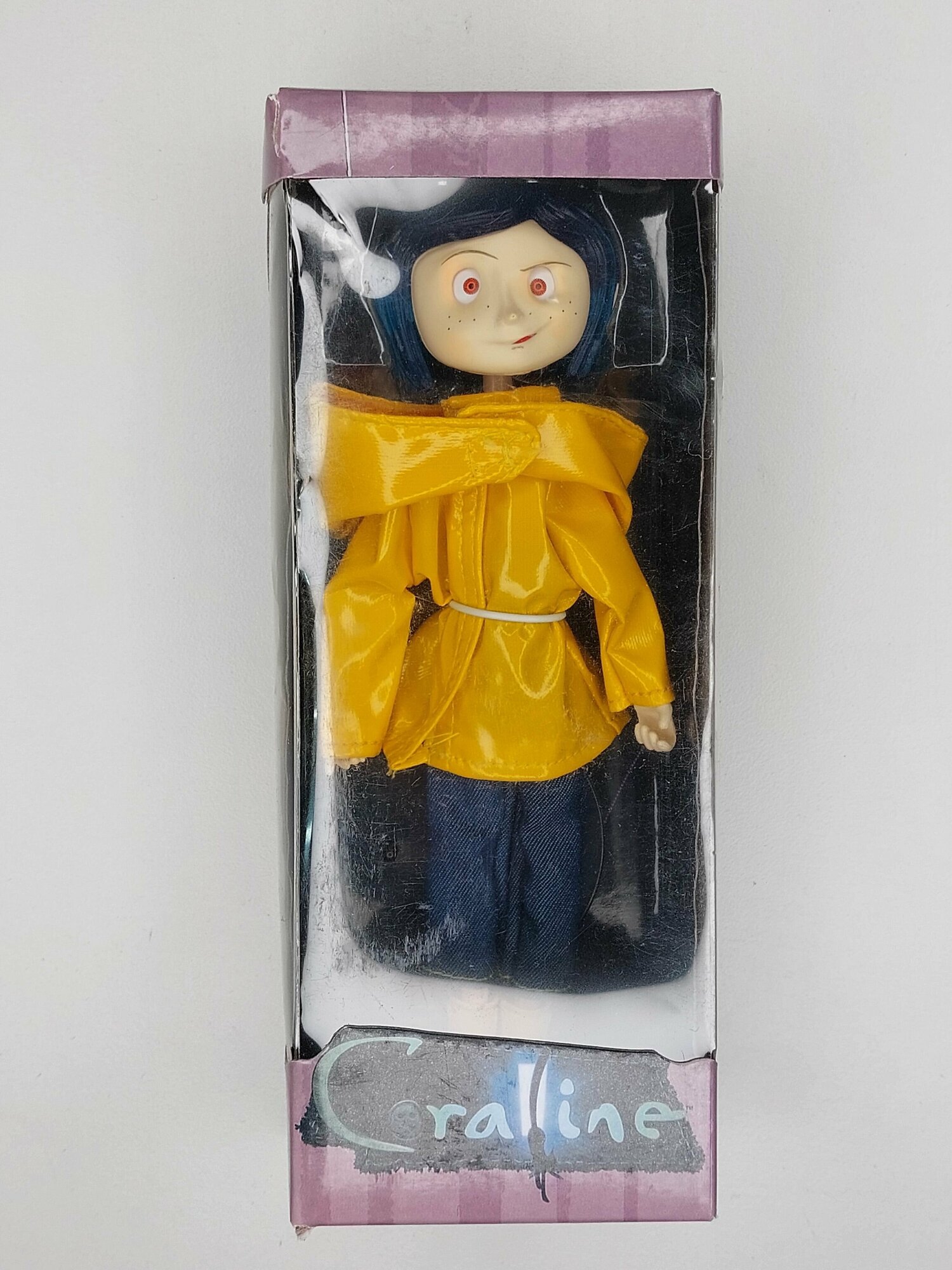 Фигурка Коралина в стране кошмаров Coraline in Raincoat