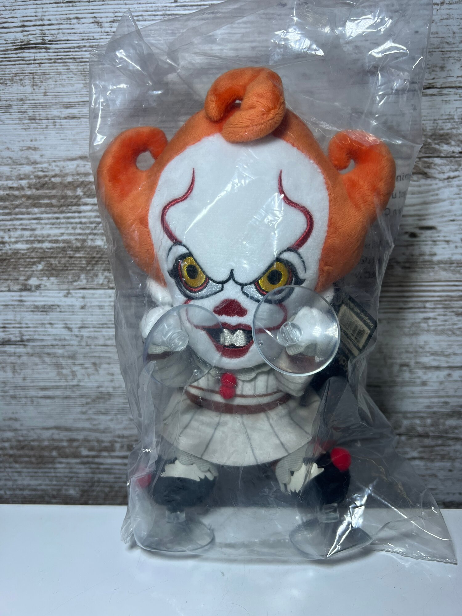 Фигурка плюшевая Пеннивайз, с липучками, Pennywise, 21 см от Kidrobot