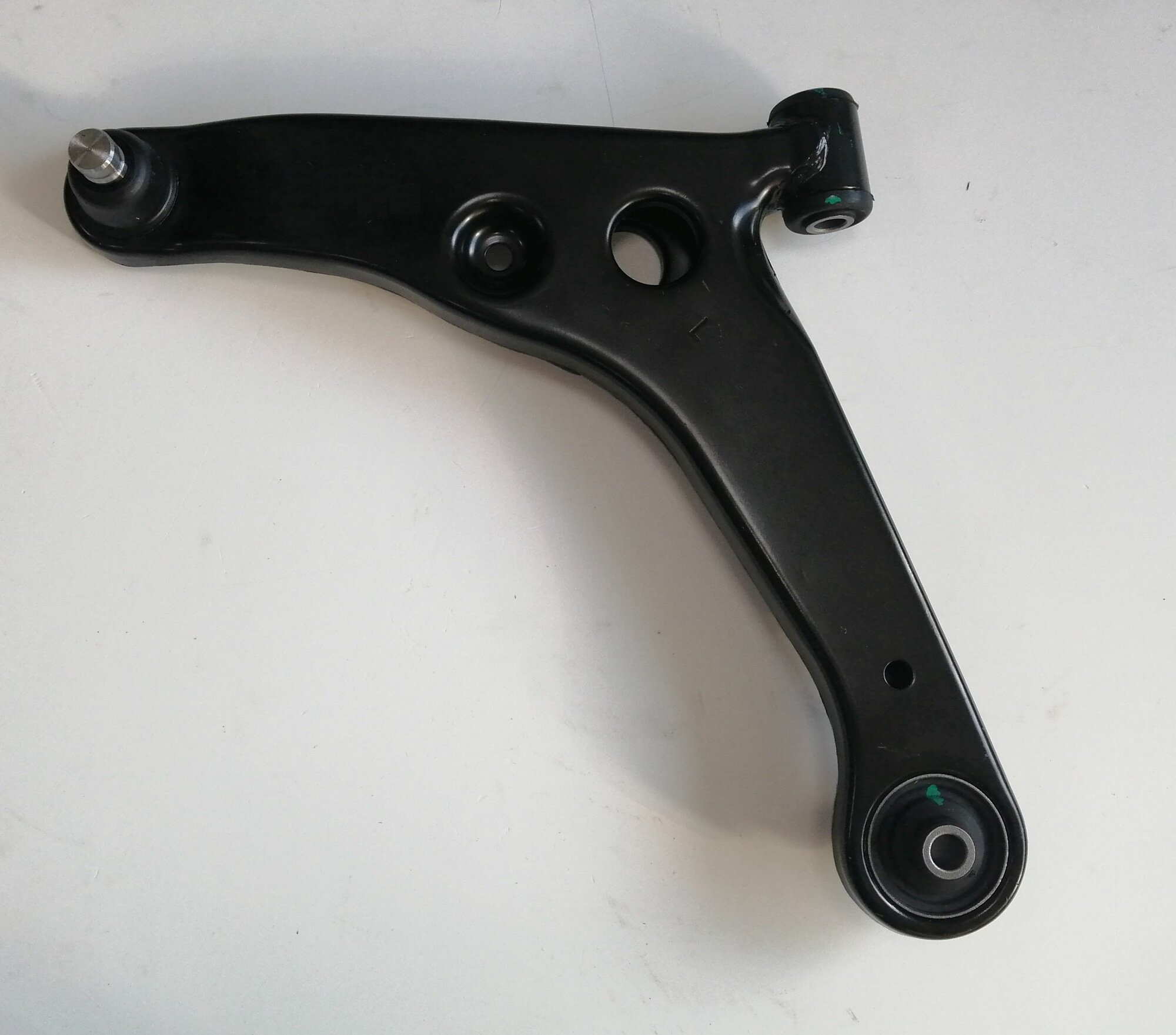 Рычаг передний левый ZEKKERT Chery Fora [1.6 16V 5MT седан]