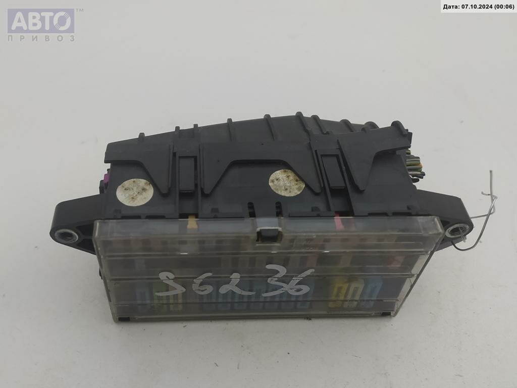 Блок предохранителей Volkswagen Polo (1994-1999)